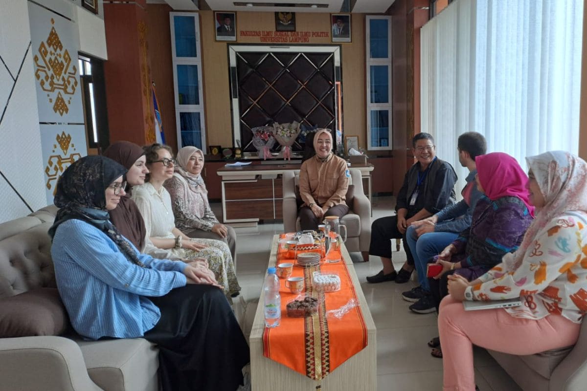 Fakultas Ilmu Sosial dan Ilmu Politik – Universitas Lampung – Be Strong